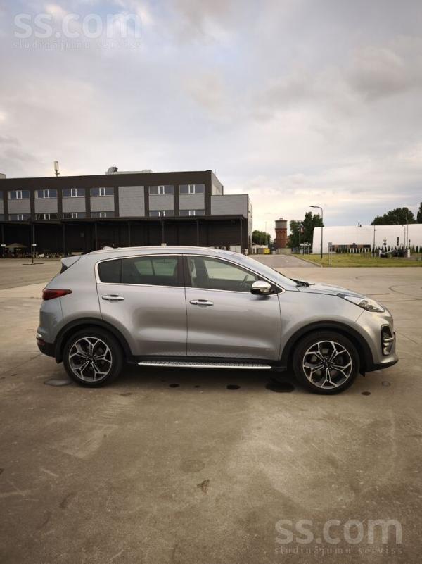 Серый Киа Sportage 2018 в Лиепая, объемом двигателя 1.60 л и пробегом 102 тыс. км за 15990 €, фото 3 на AUTOMOTO.COM.LV