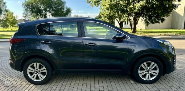 Pelēks Kia Sportage 2018 Tauragė, ar dzinēja tilpumu 1.69 L un nobraukumu 186 tūkst. km par 11700 €, foto 4 vietnē AUTOMOTO.COM.LV