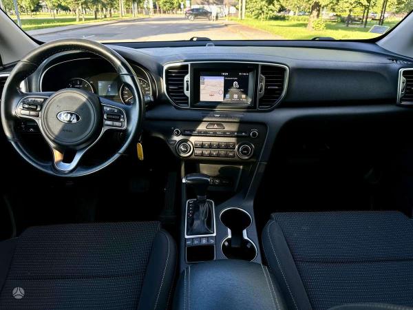 Pelēks Kia Sportage 2018 Tauragė, ar dzinēja tilpumu 1.69 L un nobraukumu 186 tūkst. km par 11700 €, foto 9 vietnē AUTOMOTO.COM.LV