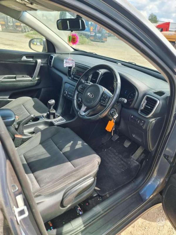 Серый Киа Sportage 2018 в Ионава, объемом двигателя 1.70 л и пробегом 125 тыс. км за 3399 €, фото 5 на AUTOMOTO.COM.LV