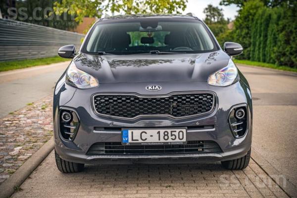 Серый Киа Sportage 2018 в Рига, объемом двигателя 1.70 л и пробегом 180 тыс. км за 8990 €, фото 2 на AUTOMOTO.COM.LV