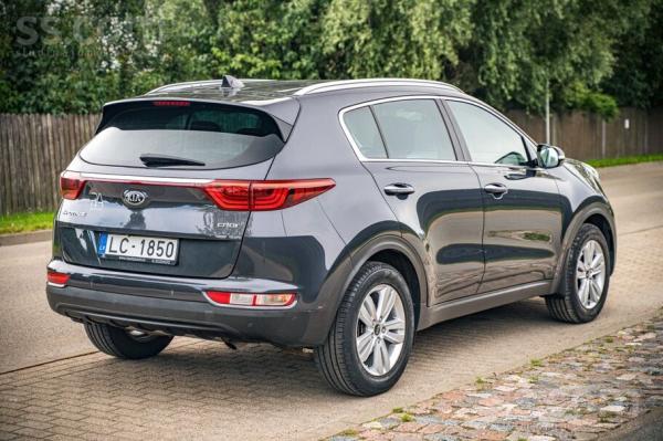 Серый Киа Sportage 2018 в Рига, объемом двигателя 1.70 л и пробегом 180 тыс. км за 8990 €, фото 4 на AUTOMOTO.COM.LV