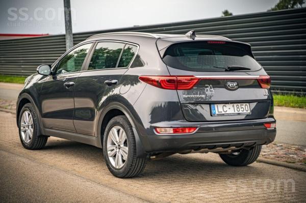 Серый Киа Sportage 2018 в Рига, объемом двигателя 1.70 л и пробегом 180 тыс. км за 8990 €, фото 6 на AUTOMOTO.COM.LV