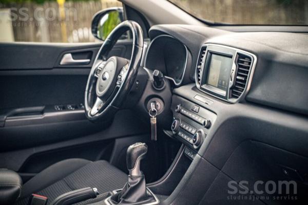 Серый Киа Sportage 2018 в Рига, объемом двигателя 1.70 л и пробегом 180 тыс. км за 8990 €, фото 8 на AUTOMOTO.COM.LV