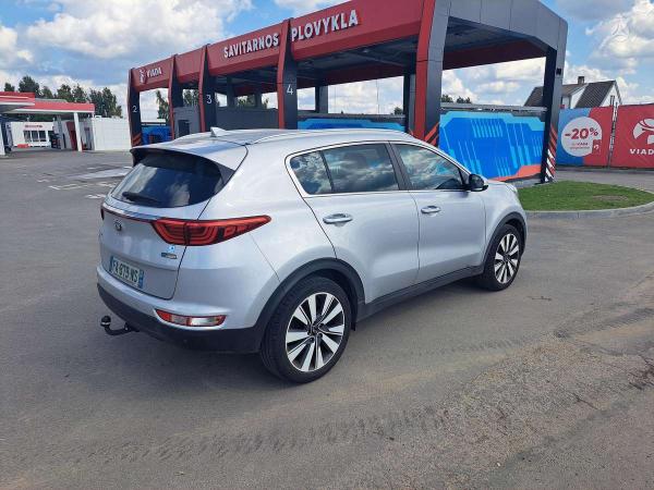 Kia Sportage 2018 Tauragė vietnē Pelēks Kia Sportage 2018 Tauragė, ar dzinēja tilpumu 1.69 L un nobraukumu 159 tūkst. km par 10300 €, foto 7 vietnē AUTOMOTO.COM.LV