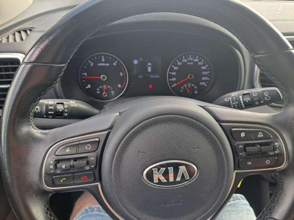 Kia Sportage 2018 Tauragė vietnē Pelēks Kia Sportage 2018 Tauragė, ar dzinēja tilpumu 1.69 L un nobraukumu 159 tūkst. km par 10300 €, foto 9 vietnē AUTOMOTO.COM.LV