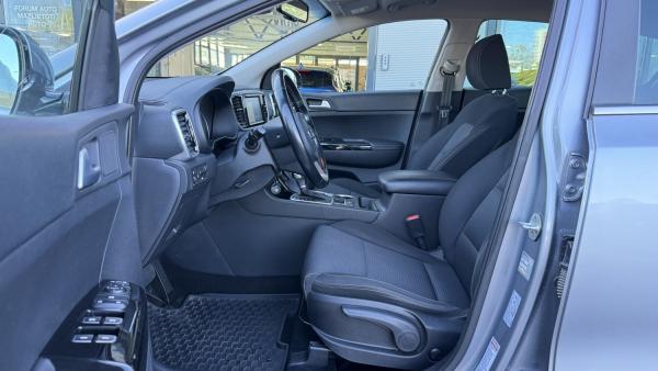 Серый Киа Sportage 2018 в Рига, объемом двигателя 1.60 л и пробегом 120 тыс. км за 12900 €, фото 11 на AUTOMOTO.COM.LV