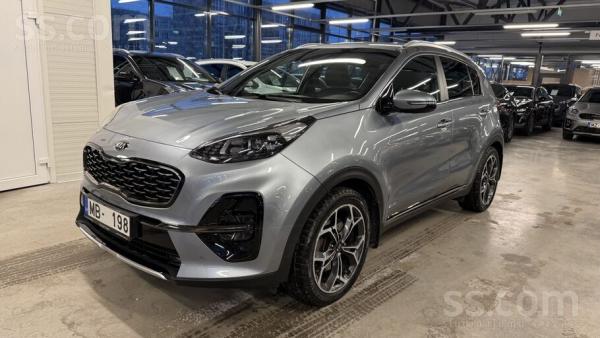 Grey Kia Sportage 2019 in Riga, with an engine capacity of 1.60 L and mileage of 61 thousand km for 17900 €, photo 1 on AUTOMOTO.COM.LV
