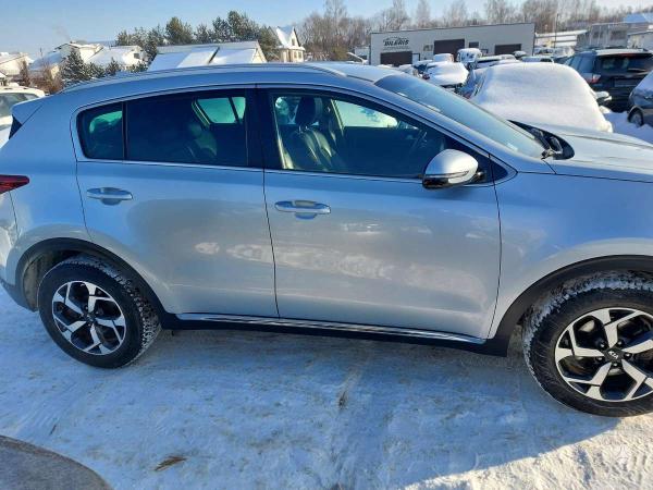 Grey Kia Sportage 2019 in Utena, with an engine capacity of 1.60 L and mileage of 163 thousand km for 12700 €, photo 4 on AUTOMOTO.COM.LV