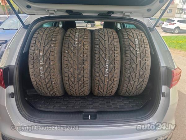 Pelēks Kia Sportage 2019 Tallina, ar dzinēja tilpumu 1.60 L un nobraukumu 75 tūkst. km par 21490 €, foto 9 vietnē AUTOMOTO.COM.LV
