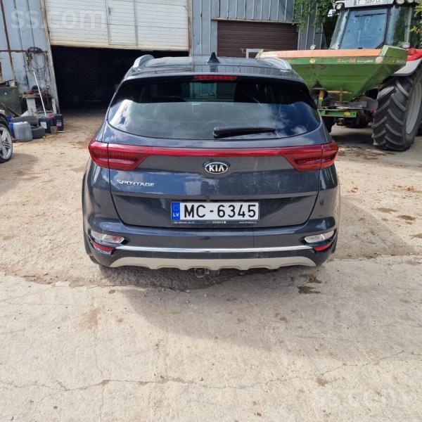 Grey Kia Sportage 2019 in Liepaja, with an engine capacity of 1.60 L and mileage of 74 thousand km for 14800 €, photo 4 on AUTOMOTO.COM.LV
