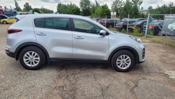 Grey Kia Sportage 2019 in Telschi, with an engine capacity of 1.60 L and mileage of 170 thousand km for 11072 €, photo 5 on AUTOMOTO.COM.LV