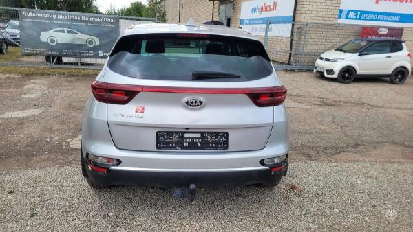 Grey Kia Sportage 2019 in Telschi, with an engine capacity of 1.60 L and mileage of 170 thousand km for 11072 €, photo 9 on AUTOMOTO.COM.LV