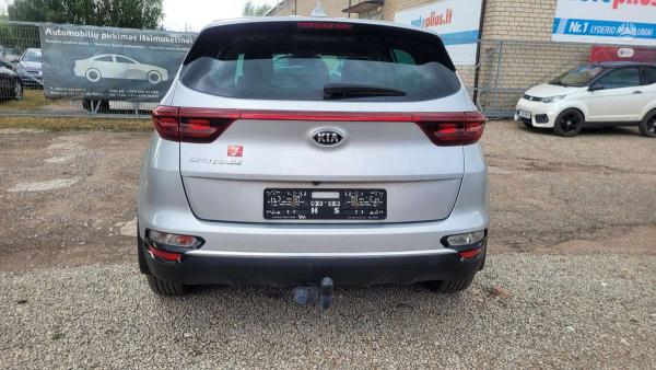 Grey Kia Sportage 2019 in Telschi, with an engine capacity of 1.60 L and mileage of 170 thousand km for 11072 €, photo 10 on AUTOMOTO.COM.LV