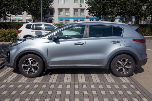 Pelēks Kia Sportage 2019 Viļņa, ar dzinēja tilpumu 1.60 L un nobraukumu 131 tūkst. km par 14500 €, foto 3 vietnē AUTOMOTO.COM.LV
