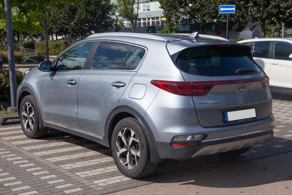 Pelēks Kia Sportage 2019 Viļņa, ar dzinēja tilpumu 1.60 L un nobraukumu 131 tūkst. km par 14500 €, foto 4 vietnē AUTOMOTO.COM.LV