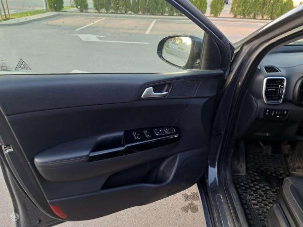 Киа Sportage 2019 в Каунас на AUTOMOTO.COM.LV Серый Киа Sportage 2019 в Каунас, объемом двигателя 1.60 л и пробегом 141 тыс. км за 12200 €, фото 8 на AUTOMOTO.COM.LV