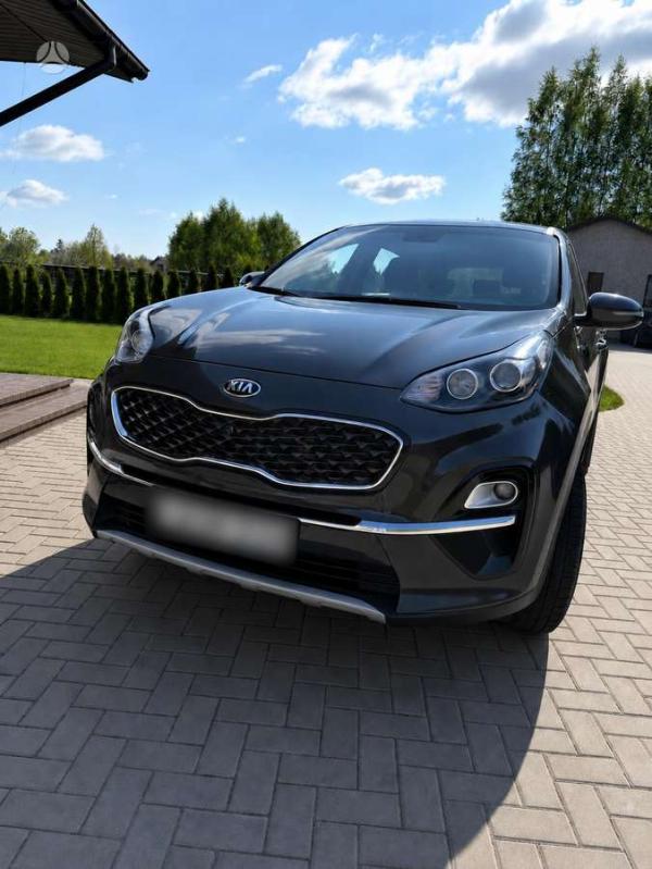 Grey Kia Sportage 2019 in Vilnius, with an engine capacity of 1.60 L and mileage of 115 thousand km for 14300 €, photo 1 on AUTOMOTO.COM.LV