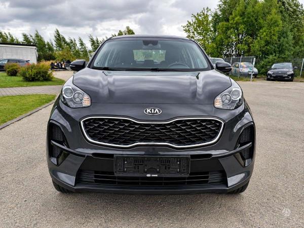 Kia Sportage 2019 in Pakruojis on AUTOMOTO.COM.LV Grey Kia Sportage 2019 in Pakruojis, with an engine capacity of 1.60 L and mileage of 147 thousand km for 10500 €, photo 4 on AUTOMOTO.COM.LV