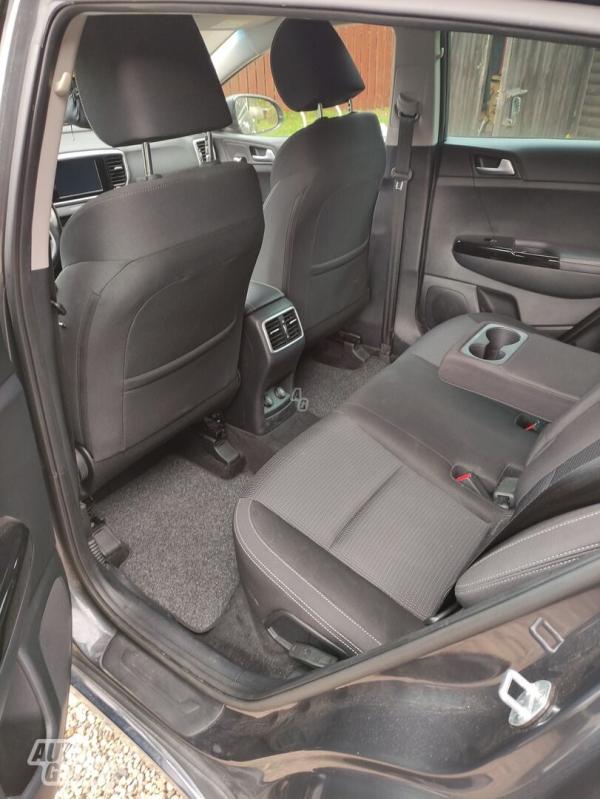 Grey Kia Sportage 2019 in Vilnius, with an engine capacity of 1.60 L and mileage of 110 thousand km for 16000 €, photo 6 on AUTOMOTO.COM.LV