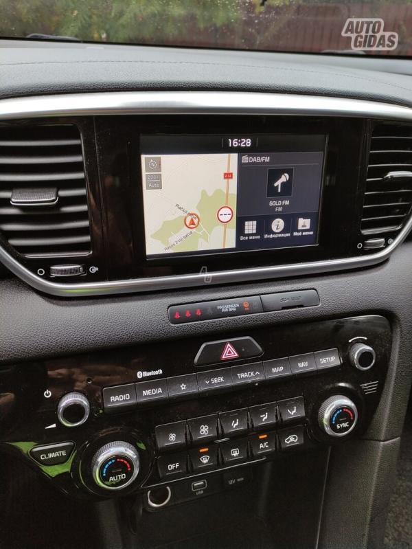 Grey Kia Sportage 2019 in Vilnius, with an engine capacity of 1.60 L and mileage of 110 thousand km for 16000 €, photo 11 on AUTOMOTO.COM.LV