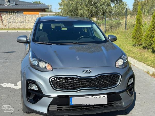Grey Kia Sportage 2019 in Kaunas, with an engine capacity of 1.60 L and mileage of 205 thousand km for 12800 €, photo 3 on AUTOMOTO.COM.LV