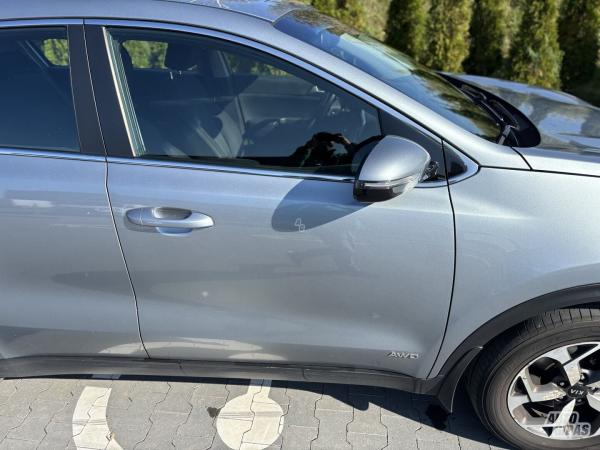 Grey Kia Sportage 2019 in Kaunas, with an engine capacity of 1.60 L and mileage of 205 thousand km for 12800 €, photo 5 on AUTOMOTO.COM.LV