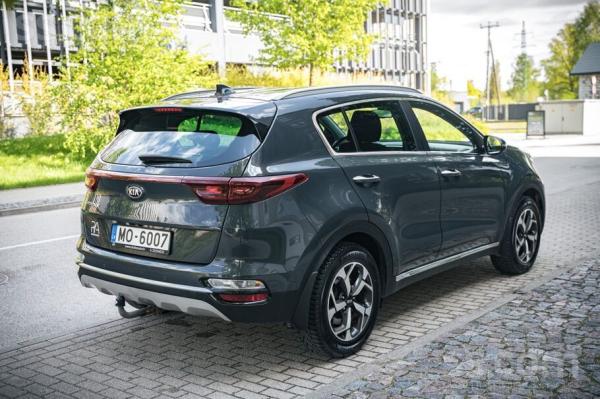 Pelēks Kia Sportage 2020 Rīga, ar dzinēja tilpumu 1.60 L un nobraukumu 195 tūkst. km par 13990 €, foto 4 vietnē AUTOMOTO.COM.LV