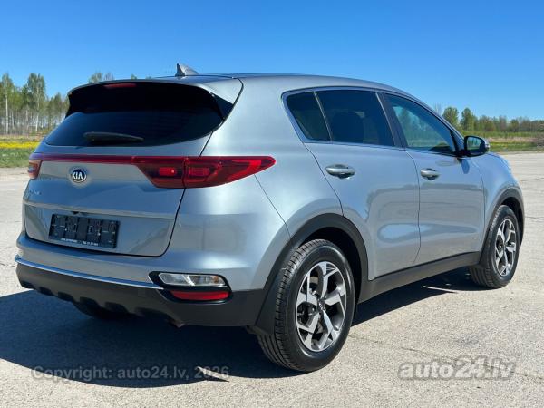 Grey Kia Sportage 2020 in Tartu, with an engine capacity of 1.60 L and mileage of 138 thousand km for 16950 €, photo 2 on AUTOMOTO.COM.LV