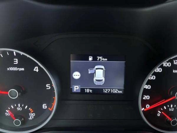 Серый Киа Sportage 2020 в Рига, объемом двигателя 1.60 л и пробегом 127 тыс. км за 15000 €, фото 7 на AUTOMOTO.COM.LV