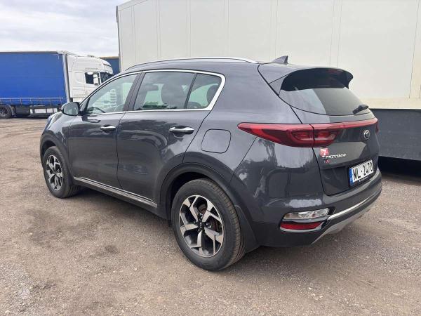 Grey Kia Sportage 2020 in Riga, with an engine capacity of 1.60 L and mileage of 137 thousand km for 13900 €, photo 2 on AUTOMOTO.COM.LV