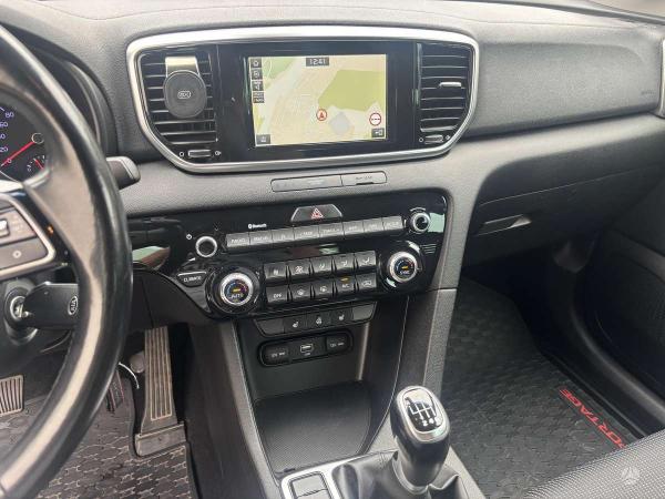 Grey Kia Sportage 2020 in Riga, with an engine capacity of 1.60 L and mileage of 137 thousand km for 13900 €, photo 6 on AUTOMOTO.COM.LV
