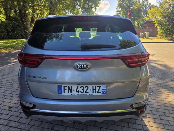 Grey Kia Sportage 2020 in Taurage, with an engine capacity of 1.60 L and mileage of 191 thousand km for 11100 €, photo 7 on AUTOMOTO.COM.LV