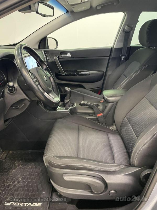 Pelēks Kia Sportage 2021 Tallina, ar dzinēja tilpumu 1.60 L un nobraukumu 159 tūkst. km par 13900 €, foto 6 vietnē AUTOMOTO.COM.LV