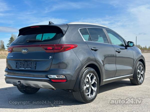 Grey Kia Sportage 2021 in Tartu, with an engine capacity of 1.60 L and mileage of 95 thousand km for 17950 €, photo 2 on AUTOMOTO.COM.LV