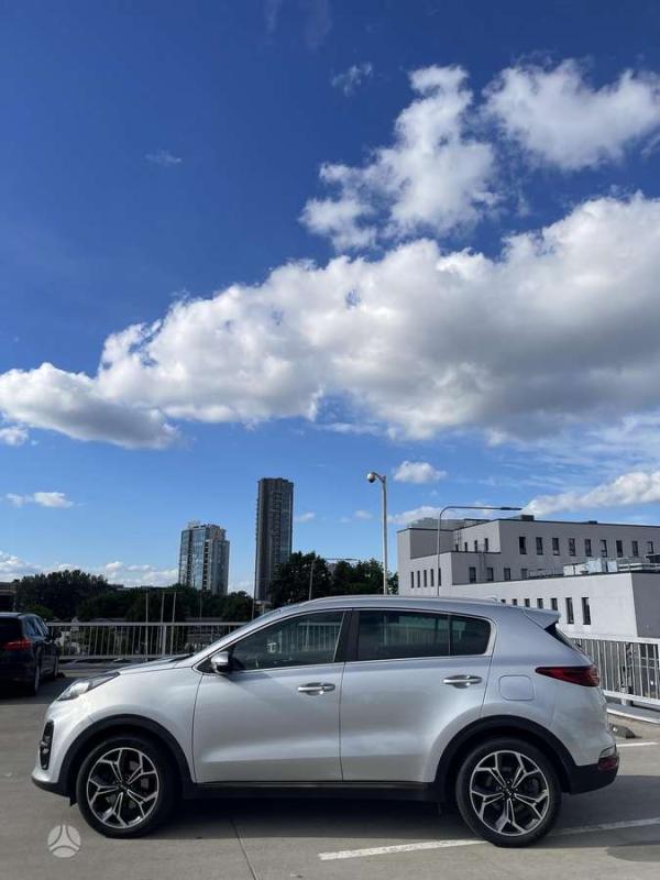Grey Kia Sportage 2021 in Vilnius, with an engine capacity of 1.60 L and mileage of 173 thousand km for 14883 €, photo 10 on AUTOMOTO.COM.LV