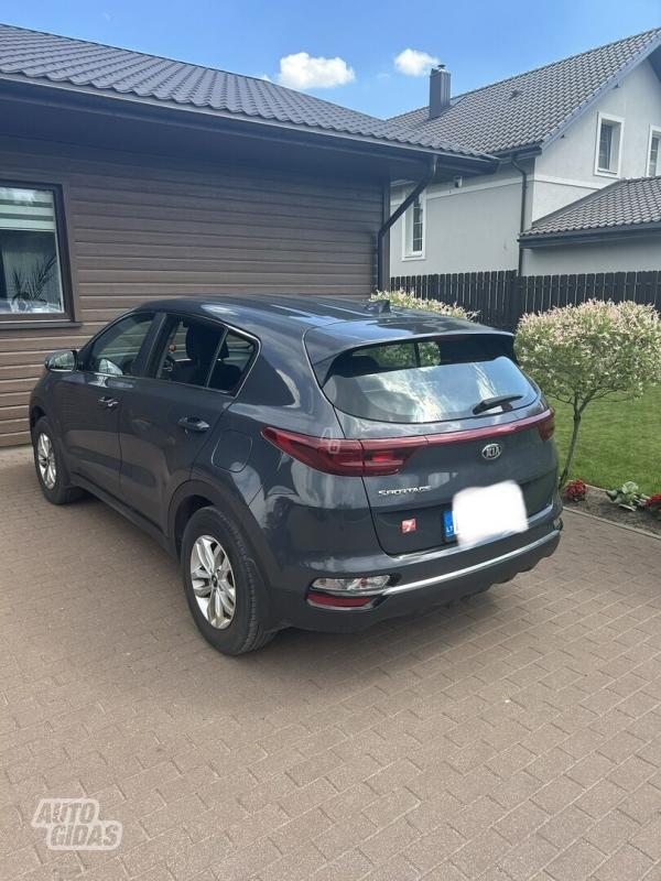 Grey Kia Sportage 2021 in Vilnius, with an engine capacity of 1.60 L and mileage of 59 thousand km for 15500 €, photo 2 on AUTOMOTO.COM.LV