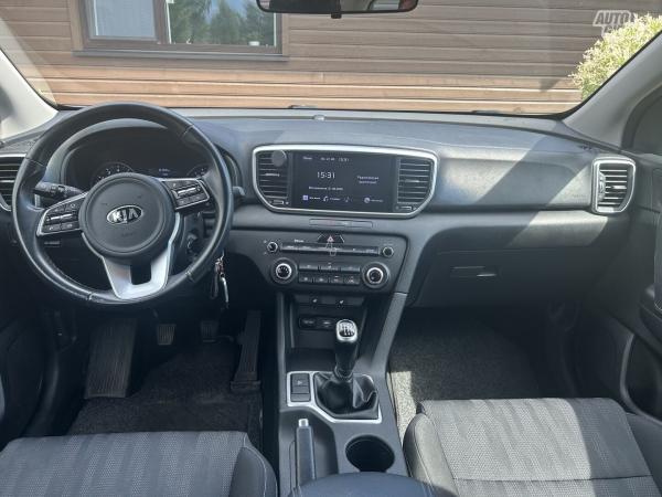 Grey Kia Sportage 2021 in Vilnius, with an engine capacity of 1.60 L and mileage of 59 thousand km for 15500 €, photo 8 on AUTOMOTO.COM.LV