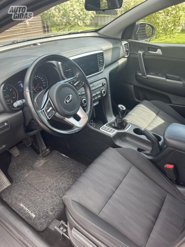 Grey Kia Sportage 2021 in Vilnius, with an engine capacity of 1.60 L and mileage of 59 thousand km for 15500 €, photo 10 on AUTOMOTO.COM.LV