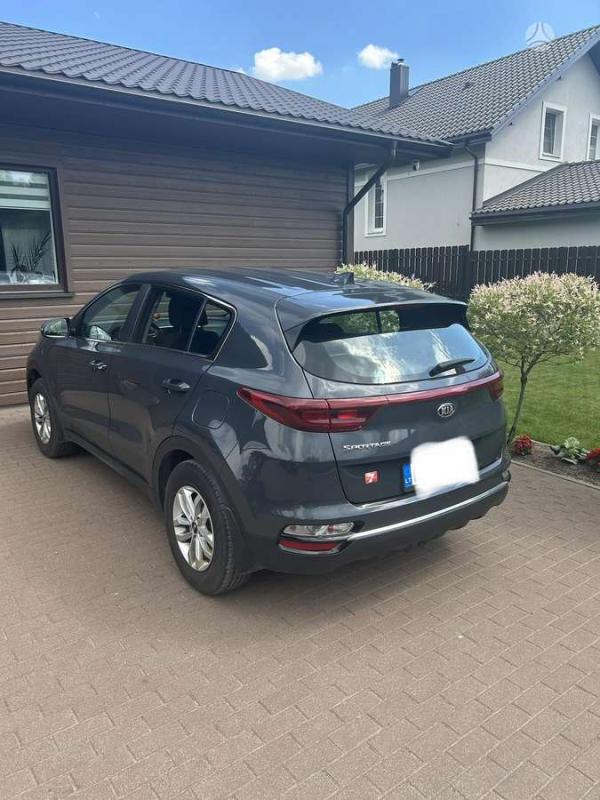 Pelēks Kia Sportage 2021 Viļņa, ar dzinēja tilpumu 1.59 L un nobraukumu 59 tūkst. km par 14500 €, foto 2 vietnē AUTOMOTO.COM.LV