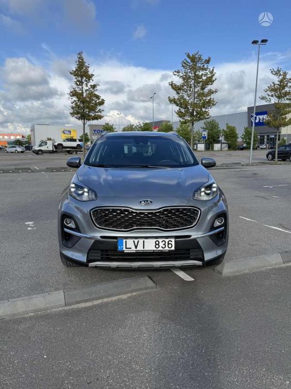 Серый Киа Sportage 2021 в Клайпеда, объемом двигателя 1.59 л и пробегом 49 тыс. км за 19500 €, фото 1 на AUTOMOTO.COM.LV