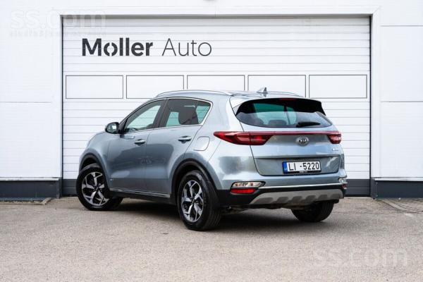 Grey Kia Sportage 2021 in Riga, with an engine capacity of 1.60 L and mileage of 122 thousand km for 14950 €, photo 3 on AUTOMOTO.COM.LV