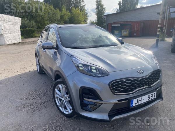 Kia Sportage 2021 in Riga on AUTOMOTO.COM.LV Grey Kia Sportage 2021 in Riga, with an engine capacity of 1.60 L and mileage of 74 thousand km for 18900 β¬, photo 4 on AUTOMOTO.COM.LV