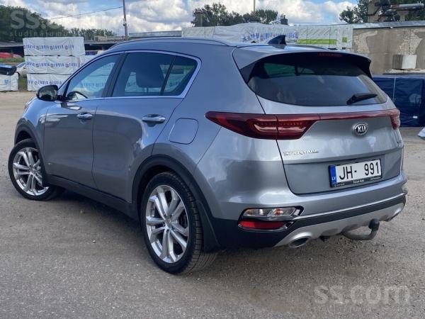 Kia Sportage 2021 in Riga on AUTOMOTO.COM.LV Grey Kia Sportage 2021 in Riga, with an engine capacity of 1.60 L and mileage of 74 thousand km for 18900 β¬, photo 5 on AUTOMOTO.COM.LV