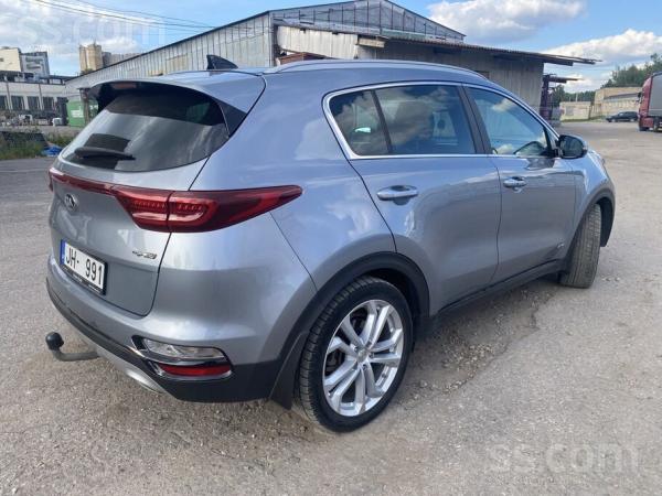 Kia Sportage 2021 in Riga on AUTOMOTO.COM.LV Grey Kia Sportage 2021 in Riga, with an engine capacity of 1.60 L and mileage of 74 thousand km for 18900 β¬, photo 7 on AUTOMOTO.COM.LV