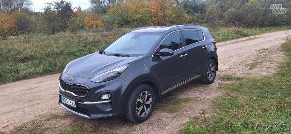 Grey Kia Sportage 2021 in Klaipeda, with an engine capacity of 1.60 L and mileage of 67 thousand km for 17500 €, photo 3 on AUTOMOTO.COM.LV