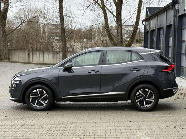 Grey Kia Sportage 2022 in Siauliai, with an engine capacity of 1.60 L and mileage of 140 thousand km for 20990 €, photo 8 on AUTOMOTO.COM.LV