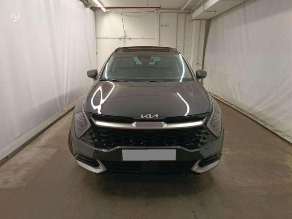 Grey Kia Sportage 2022 in Vilnius, with an engine capacity of 1.60 L and mileage of 88 thousand km for 23355 €, photo 1 on AUTOMOTO.COM.LV