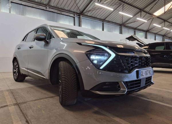 Pelēks Kia Sportage 2022 Viļņa, ar dzinēja tilpumu 1.60 L un nobraukumu 139 tūkst. km par 21990 €, foto 2 vietnē AUTOMOTO.COM.LV