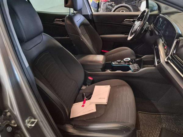 Pelēks Kia Sportage 2022 Viļņa, ar dzinēja tilpumu 1.60 L un nobraukumu 139 tūkst. km par 21990 €, foto 5 vietnē AUTOMOTO.COM.LV